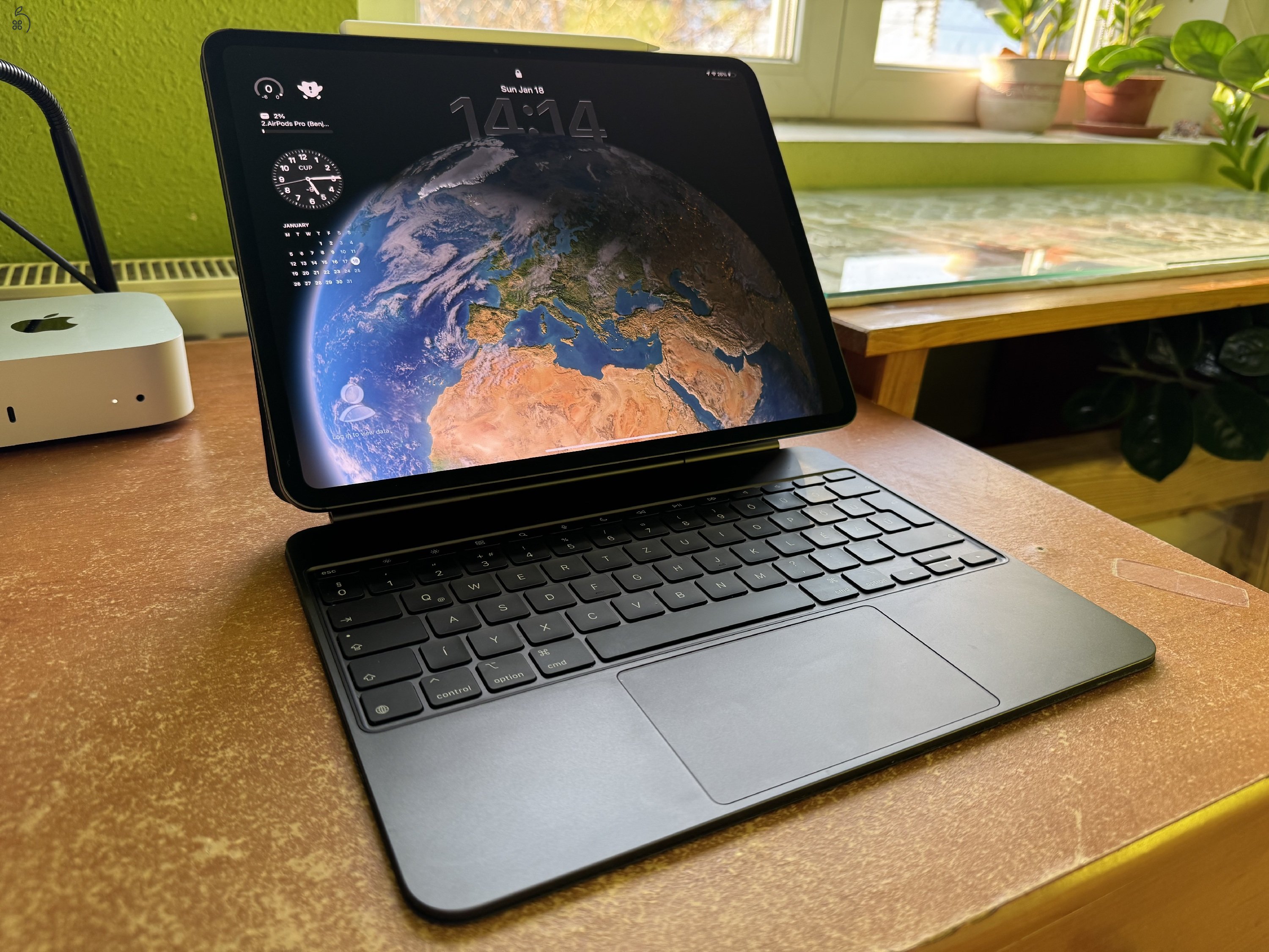 Ipad Pro M4 13 + Magic Keyboard + Apple Pencil Pro - Fejér